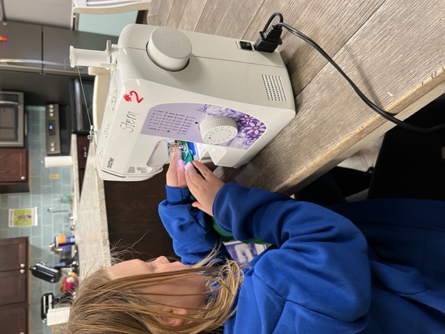 Hamburg CSD - 4th Grade Sewing Stockings